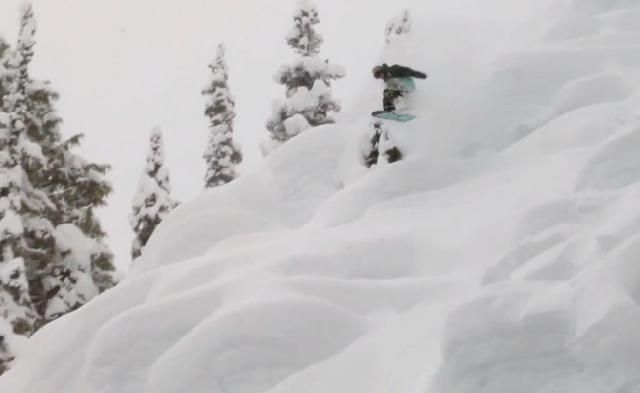 Devun Walsh nous montre ce qu'est le snowboard - Beachbrother Magazine