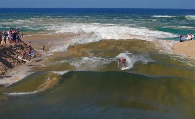 Waimea River Surfing - Beachbrother Magazine